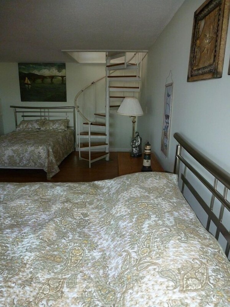 Enjoy The Beautiful Views Of Bass River! - South Yarmouth, MA