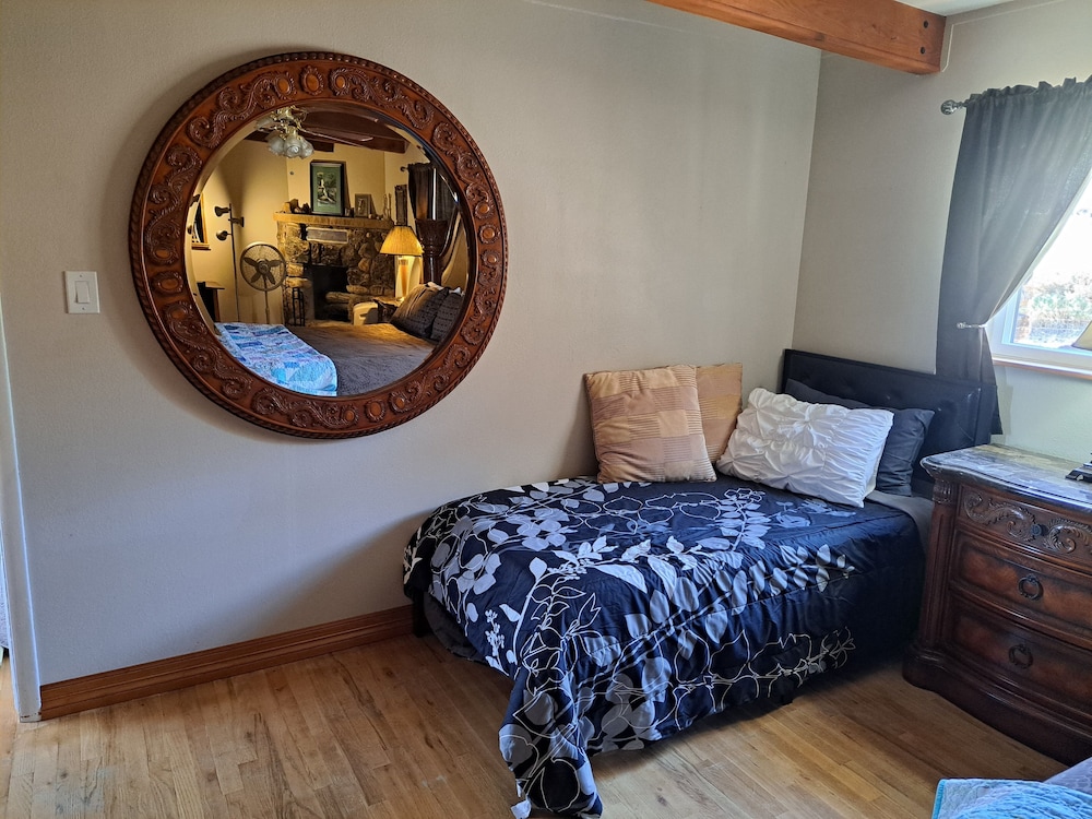 Little Park Road Retreat - Hot Tub With A View - Grand Junction, CO