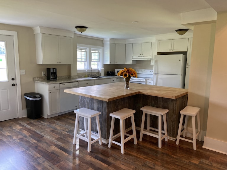 Finger Lakes Region Outdoor Getaway - Tully Lake, Tully