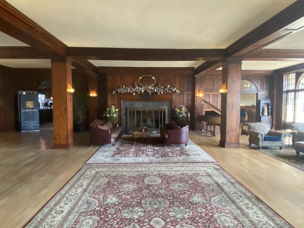 Family Home On Skytop Property Providing Access To Most Resort Activities/dining - Pocono Mountains, PA