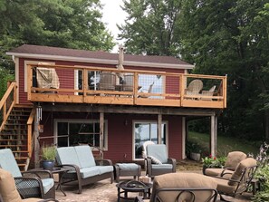 BEAUTIFUL LAKE CABIN 'up north' but only 1 hour from Mpls/St Paul PET ...