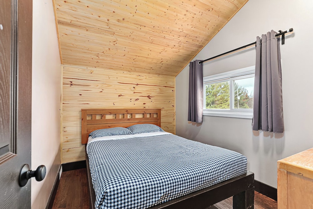 Rightview Heaven (10 Bedrooms + Private Hot Tub) - Collingwood