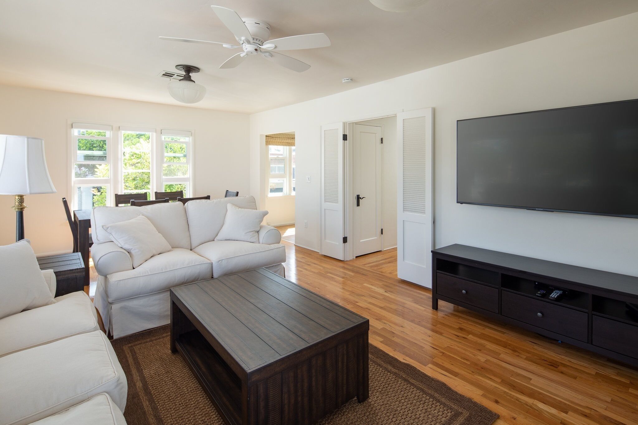 Downtown Manhattan Beach Getaway, Ocean Views, Walk To Beach And Restaurants! - Manhattan Beach, CA