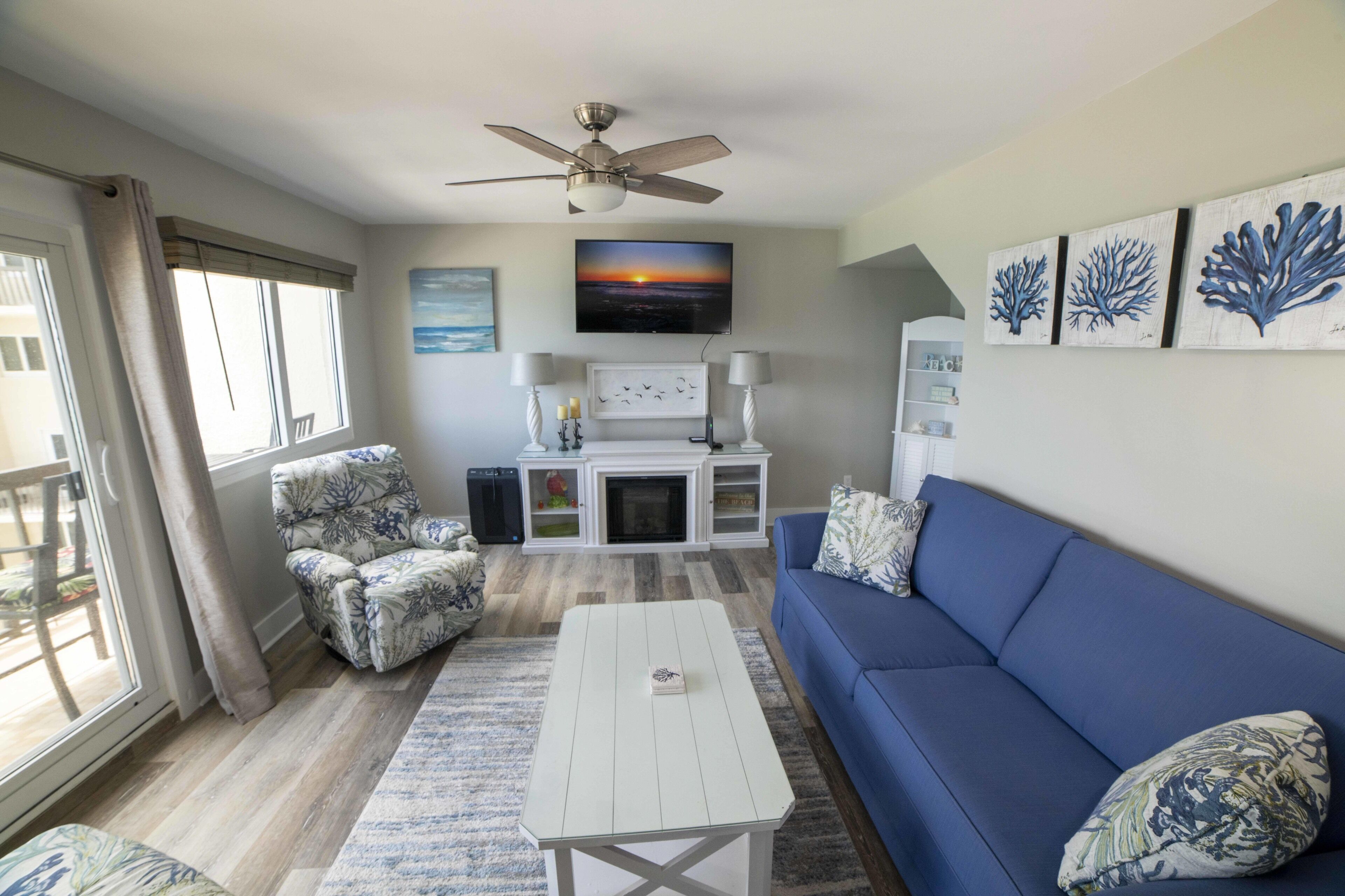 Right On The Beach!! Come Put Your Toes In The Sand! Still Have Summer Openings! - Seacrest, FL