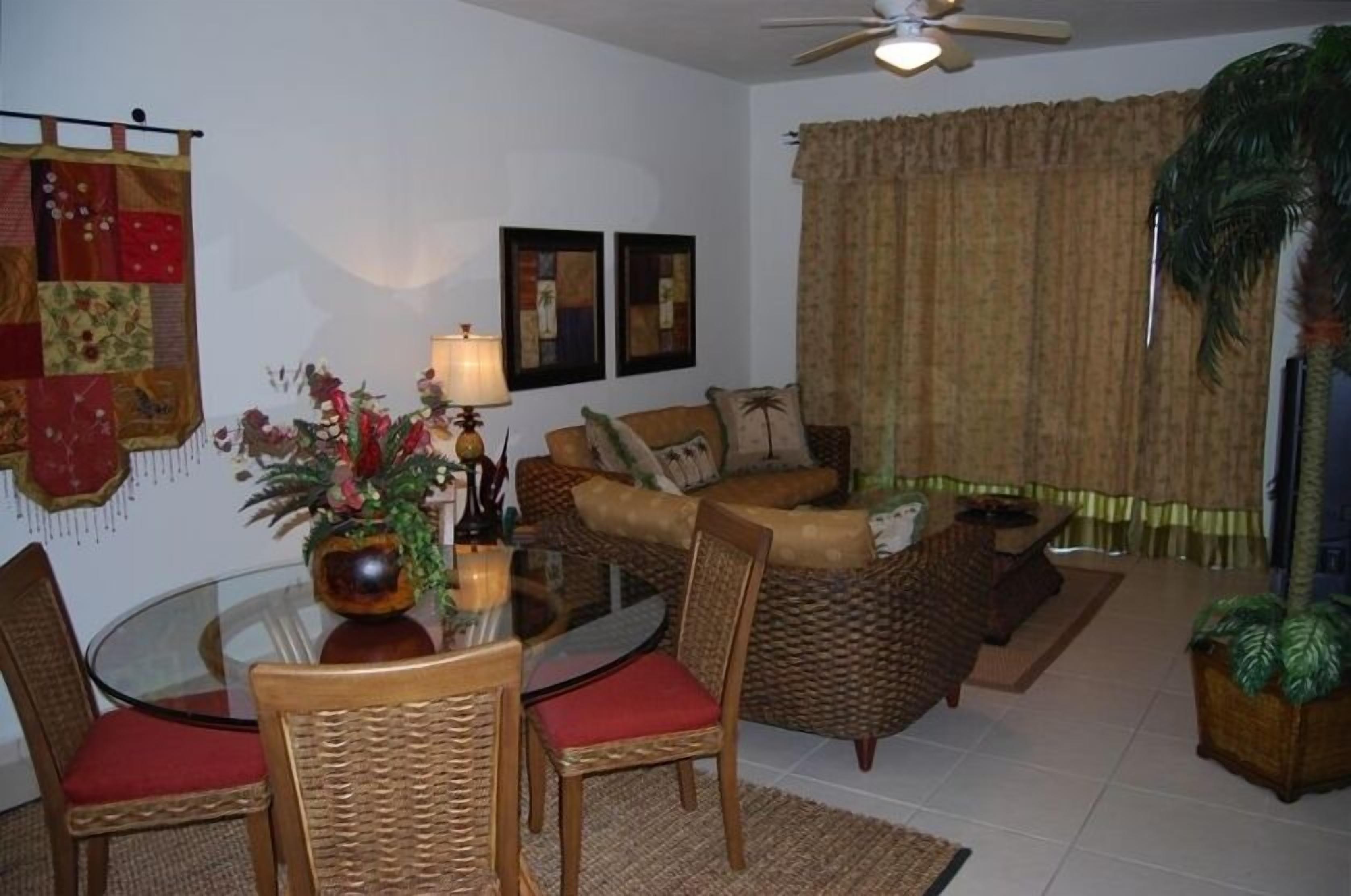 Playa Royal Oceanfront Condo - 新瓦雅塔