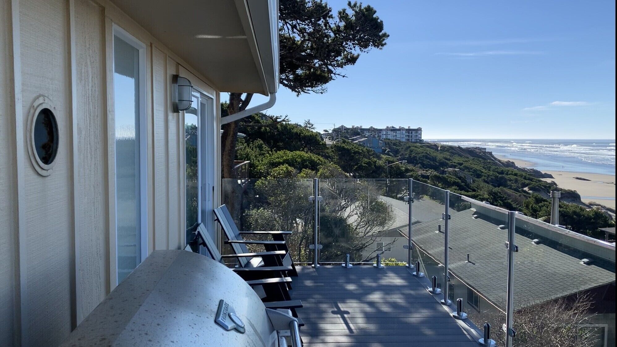 Nye Beach Location. Walk to the Beach! - Newport | Vrbo
