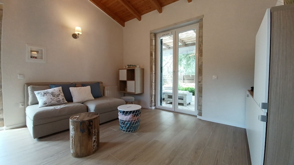New - Charming Typical House With Private Pool In An Olive Garden - Paxi