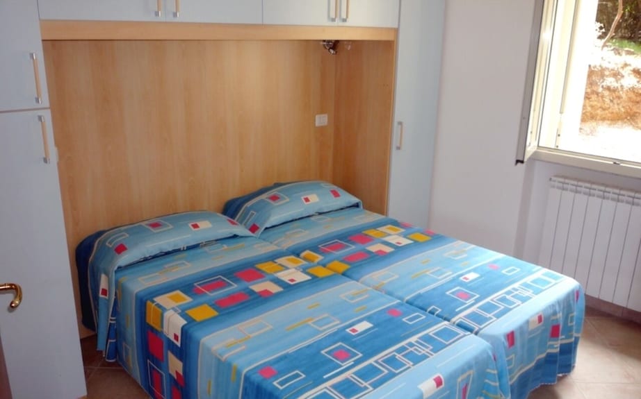 Vivienda Unifamiliar 5 Pax; 2 Dormitorios; 1 Cuarto De Baño; Mare 250 Mt - Capoliveri