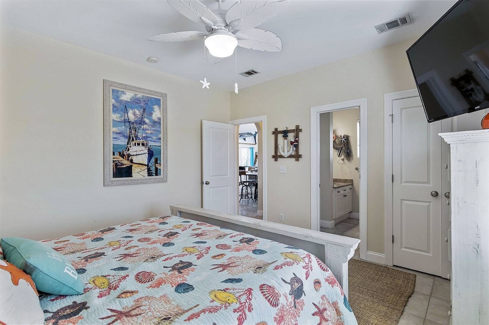 Luxurious, Private Beach, Pool | Castaway Castle - Destin, FL
