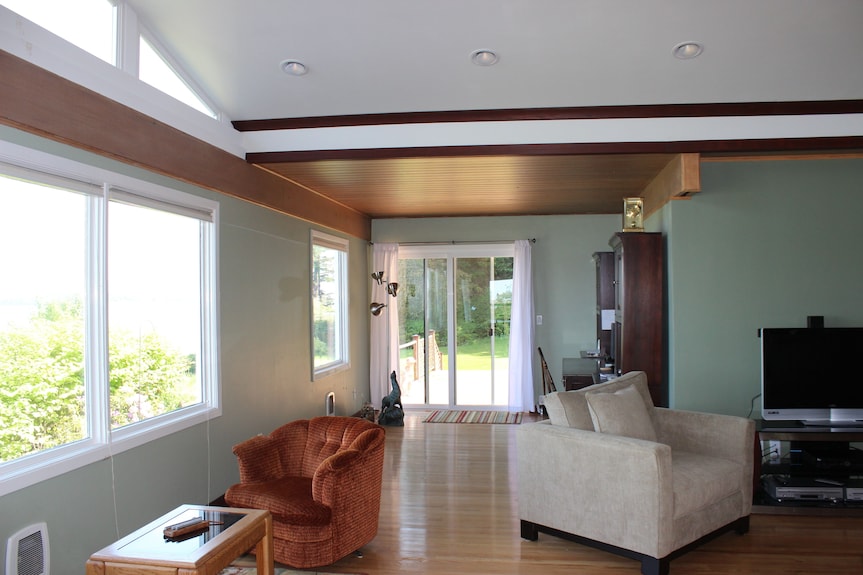 Family Home With Private Beach And Stunning Mountain Views - San Juan Islands, WA