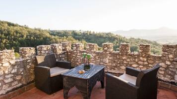 Quarto casal ou duplo panorâmico, vista para o vale (Giuletta e Romeo) | Terraço/pátio