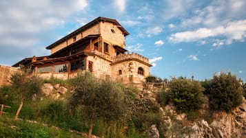 Fachada da propriedade