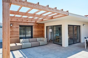 Penthouse Nobre, várias camas, não fumadores | Com decoração personalizada, com mobília individualizada, secretária 