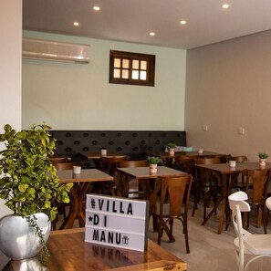 Pequeno-almoço tipo buffet diário incluído