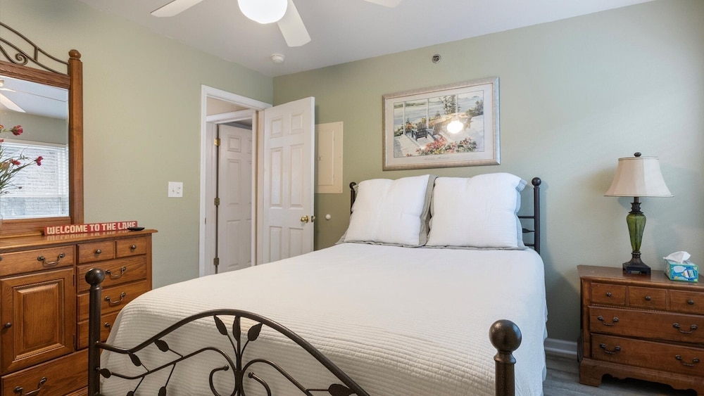 Parkview Bay 616 - Osage Beach, MO