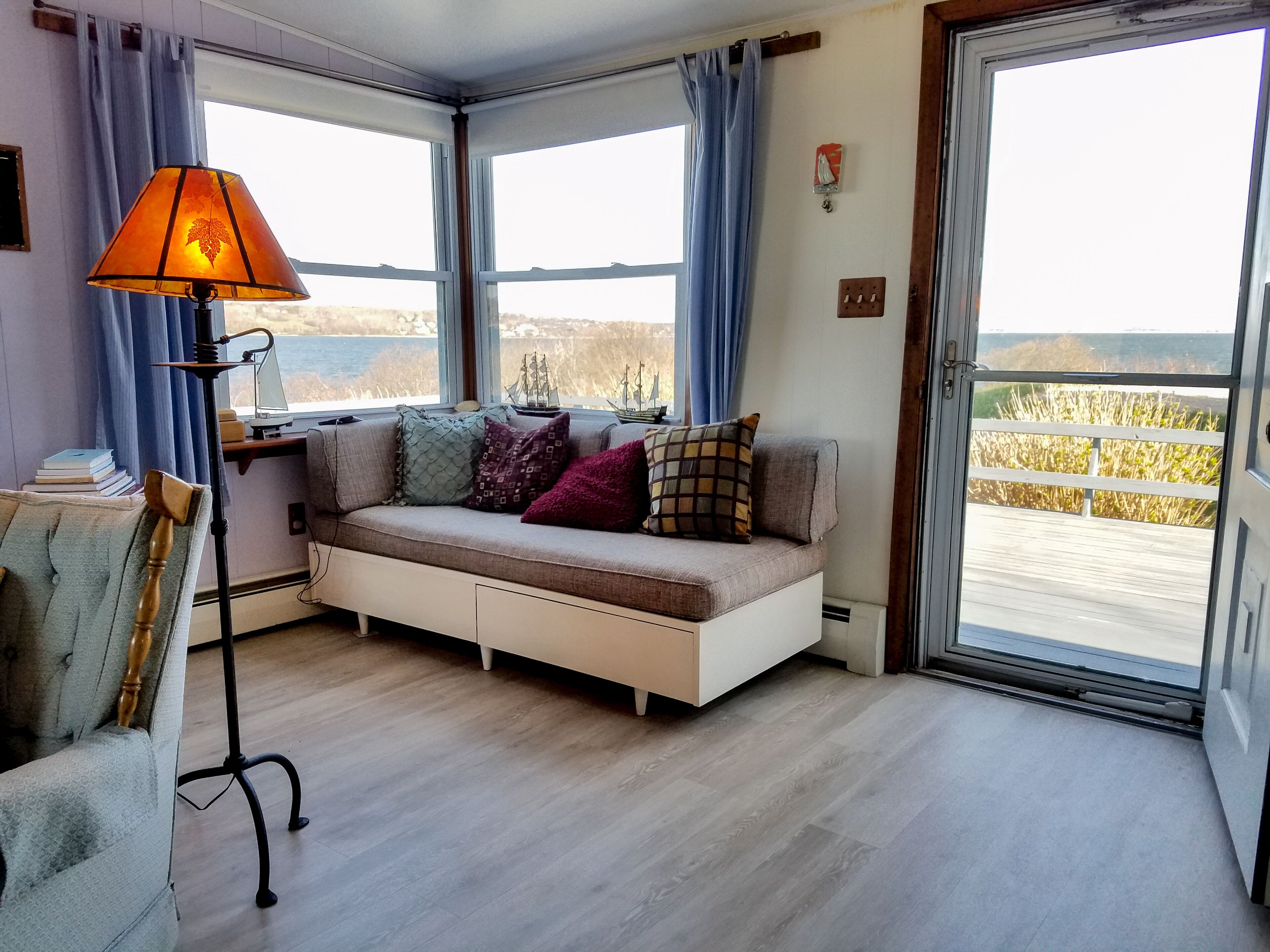 Beach Front Home On Fogland Point With Panoramic Views - Tiverton, RI