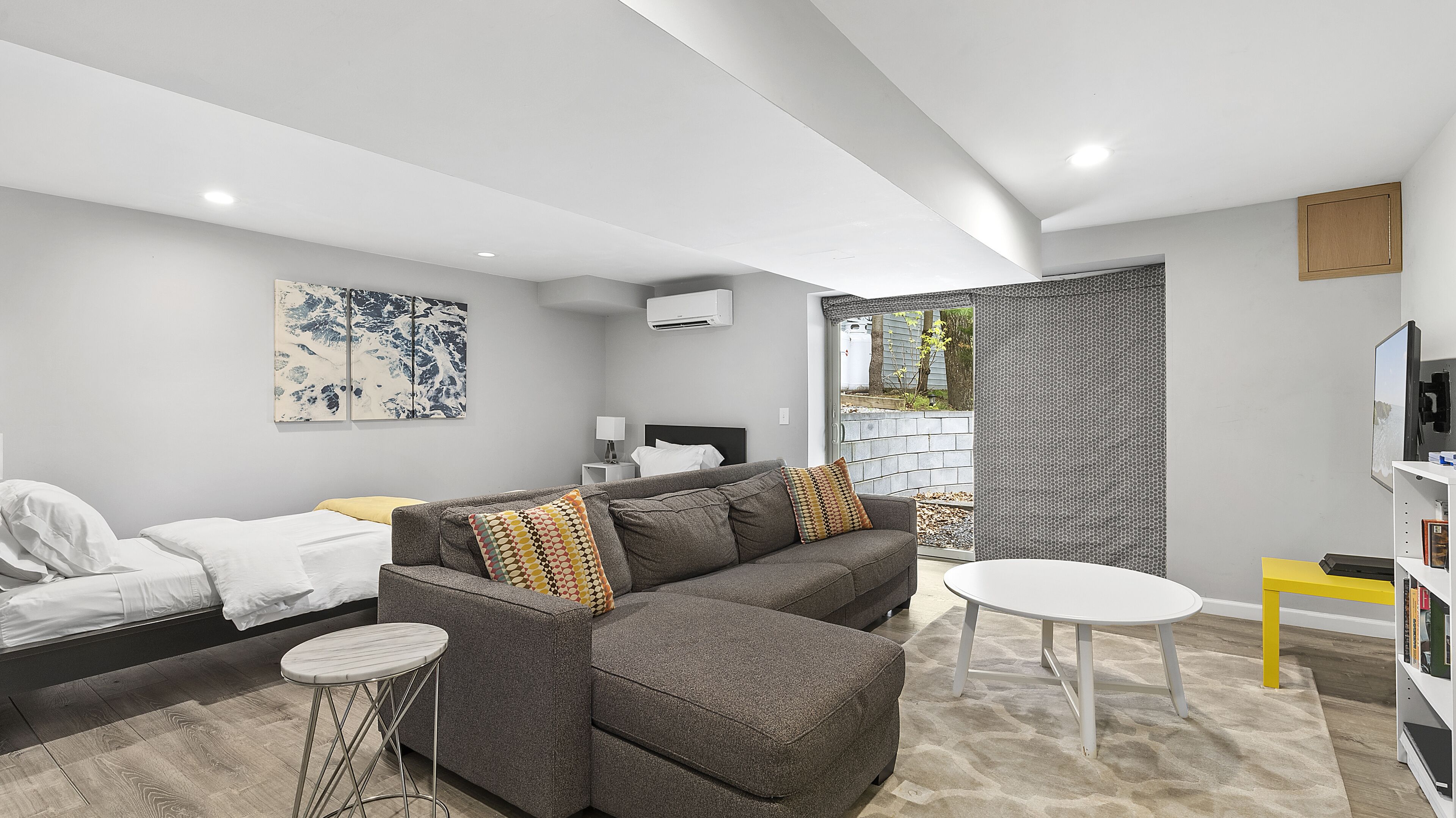 Large Heated Pool, Games Room, Private Bay Beach Access, Gardens, Kid-friendly - Sag Harbor, NY