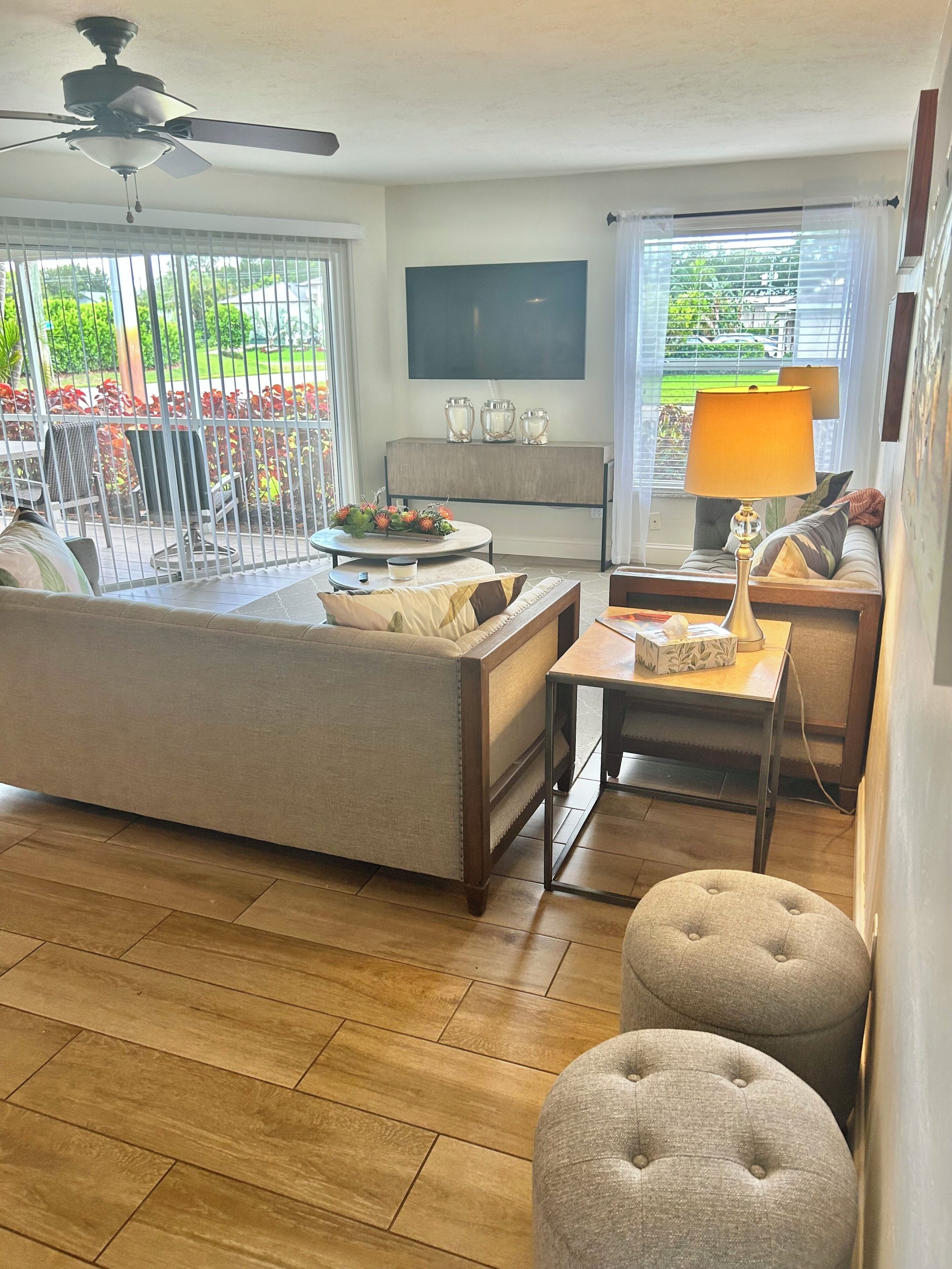 Central Naples Condo (1 E) Close To Beach. - Naples, FL