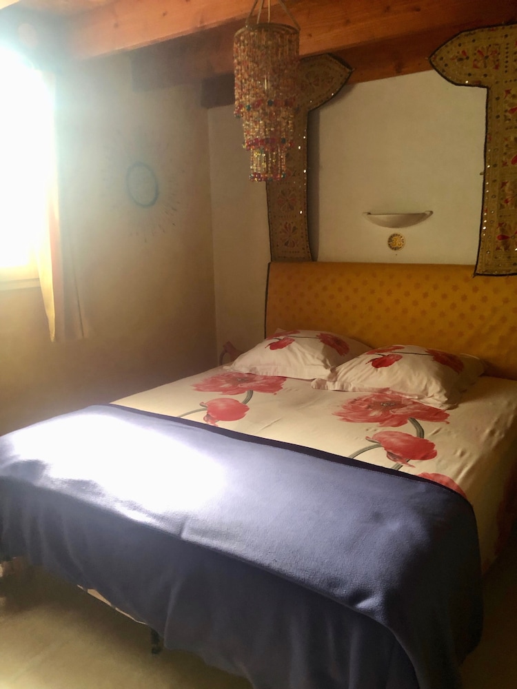 Villa D'artiste Lumineuse, Piscine Privée Au Sel, Grands Arbres, Terrain Clos - Nîmes