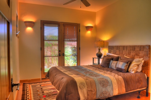 Beautiful Guest House With Spectacular Views Of Hillside Avocado Orchards - Moorpark, CA