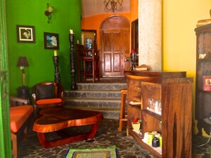 Beach Front House / Pool, Surf K59 & K61 + Guest House, Apartment ...