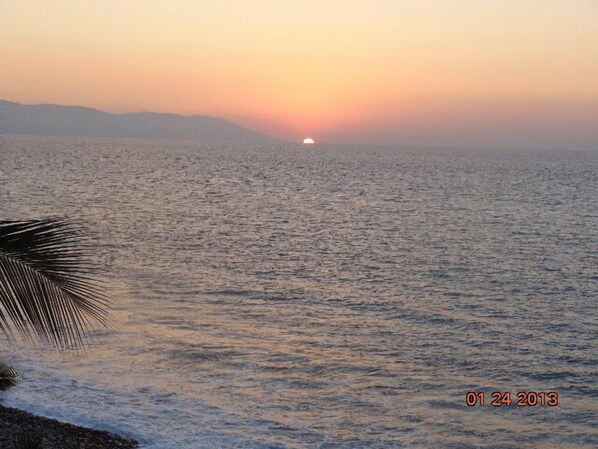 Breathtaking ...Oceanfront Corner In The Heart Of Centro - Gringo Gulch ...