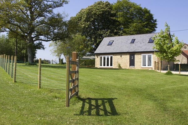 Kelpers Barn ,With Fishing Available And Wonderful Views Of The Open Countryside - Shaftesbury