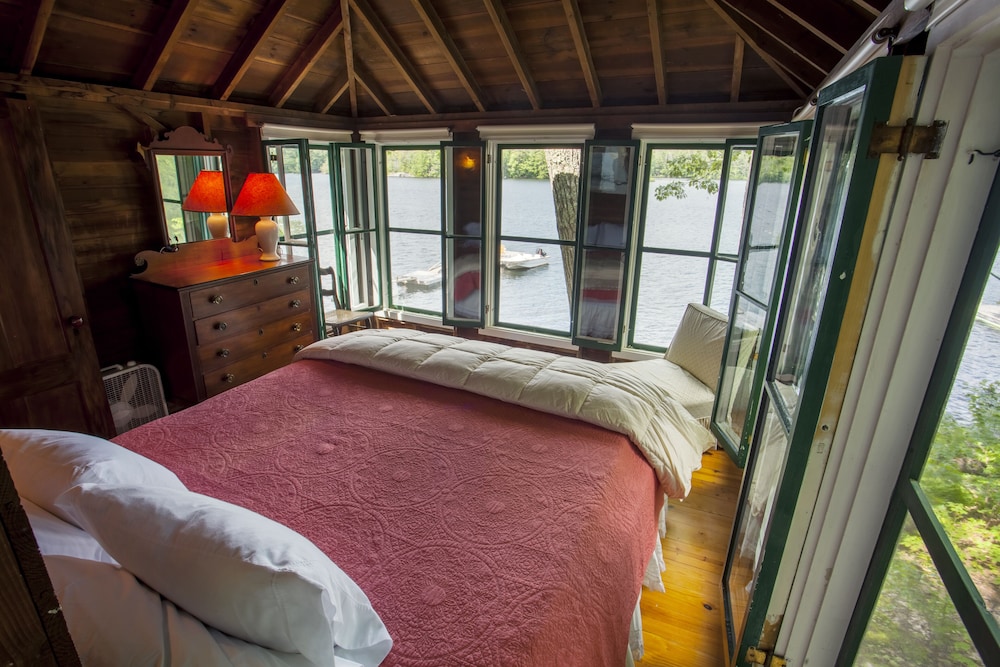 Lakefront Cottage, Deep Water, Now Booking Summer 2025 - Camden, ME