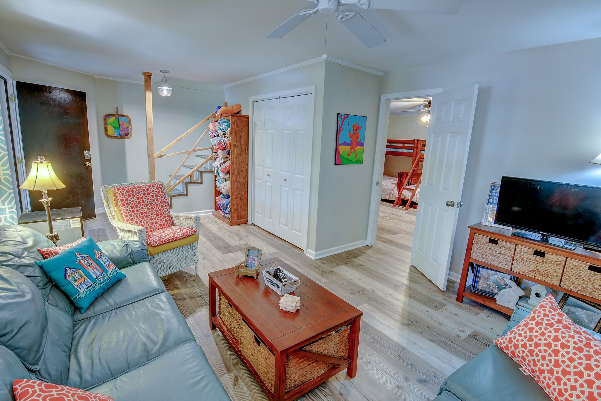 Secluded Lake Front Cabin - On Lake Hartwell, With Dock, Fenced Yard, Fire Pit. - Lavonia, GA