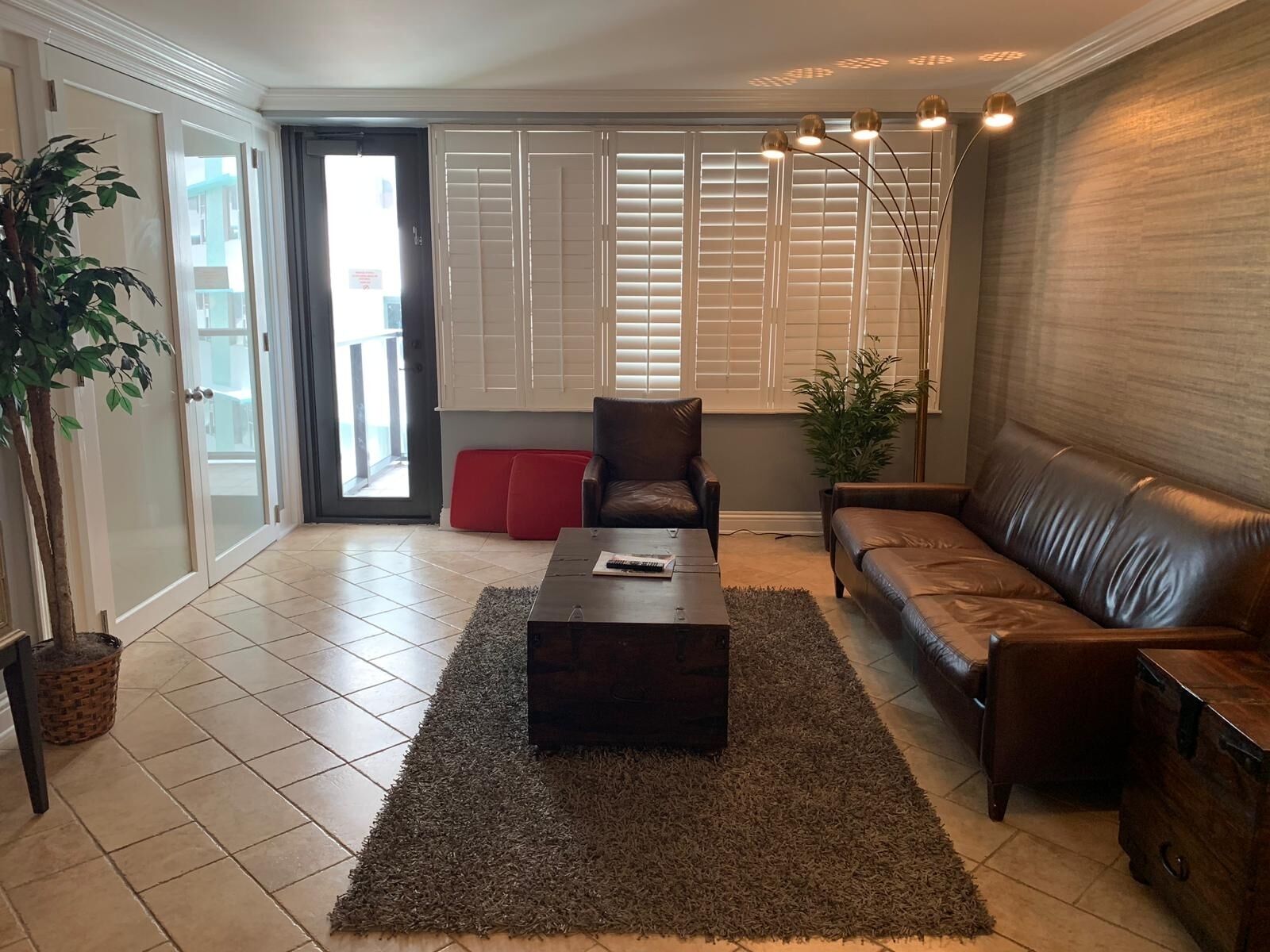 Tropical  Oceanfront Condo Located In A  Resort  Directly On The Beach - South Beach, FL