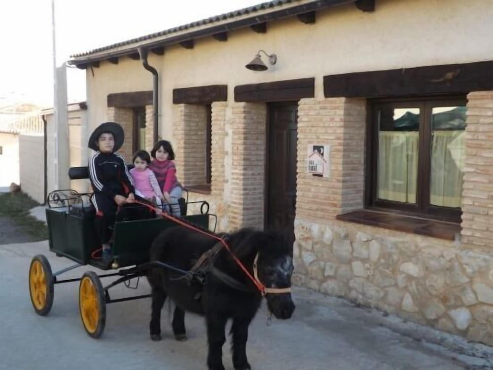 Jardín, Barbacoa, Wifi, Granja Animales, Admite Mascotas, Actividades Niños - Boceguillas