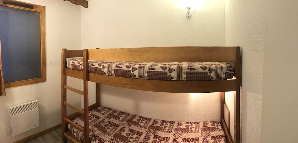 Die Beiden Alpen Am Fuße Der Pisten - Les Deux Alpes