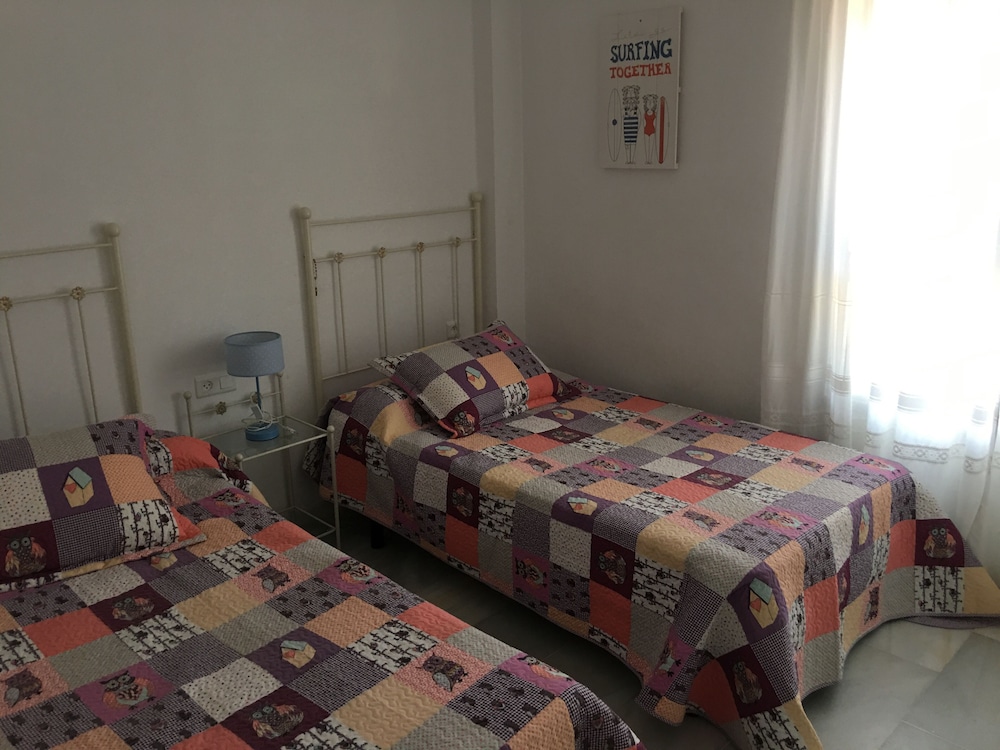 Villa De 5 Dormitorios, Piscina Privada, A 850 Metros De La Playa, Al Lado Del Campo De Golf. - El Rompido