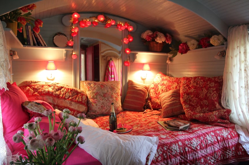 Schön Restaurierter Authentischer Zirkuswagen - Sauve