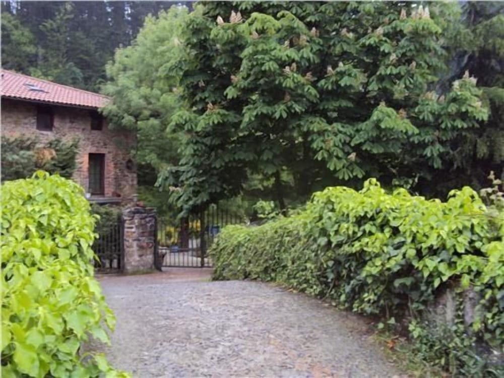 Rural Apartment, Special For Families And Pets, River And Mountain Views. - Laudio