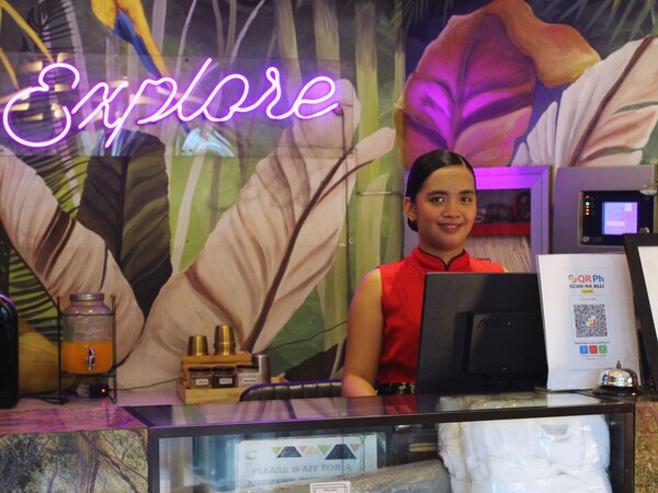 Superior Queen - Manila