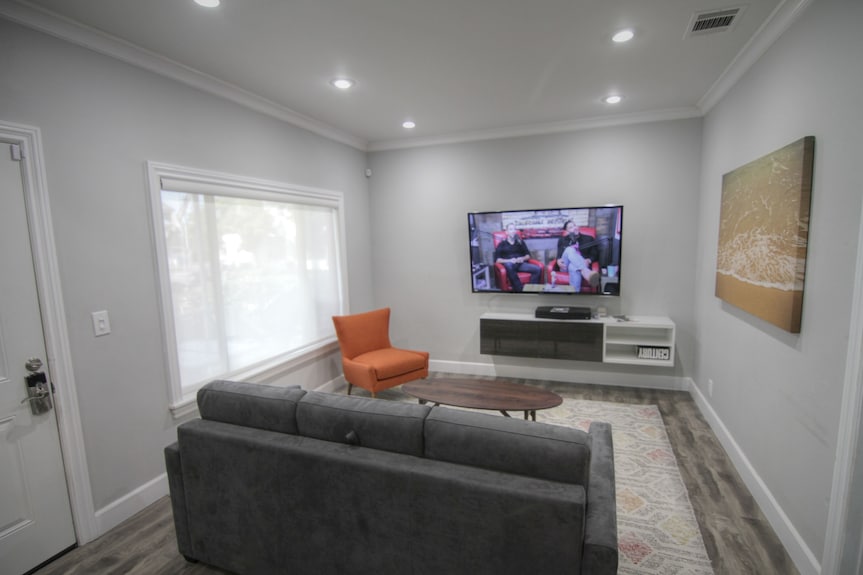 Fully Remodeled 2bdrm House With All The Amenities - 諾沃克