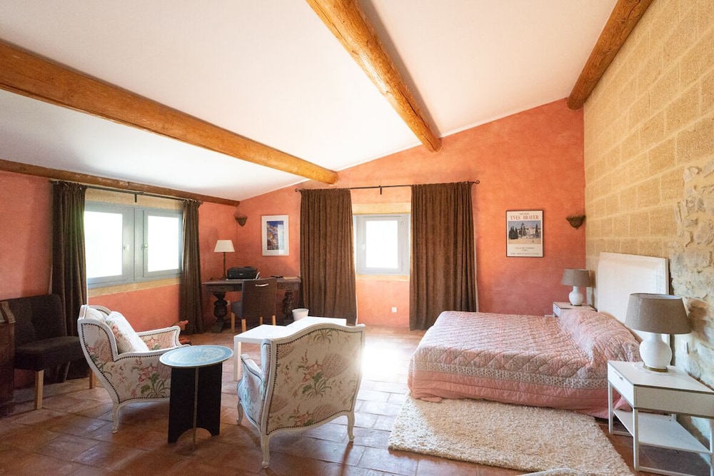 Superbe Mas Tout Confort Dans Un Petit Village Aux Portes D'uzès - Uzès