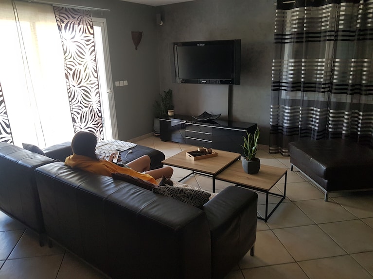 Hermosa Villa Moderna Toda Comodidad Con Piscina, Playa Y Río Cerca - Gard