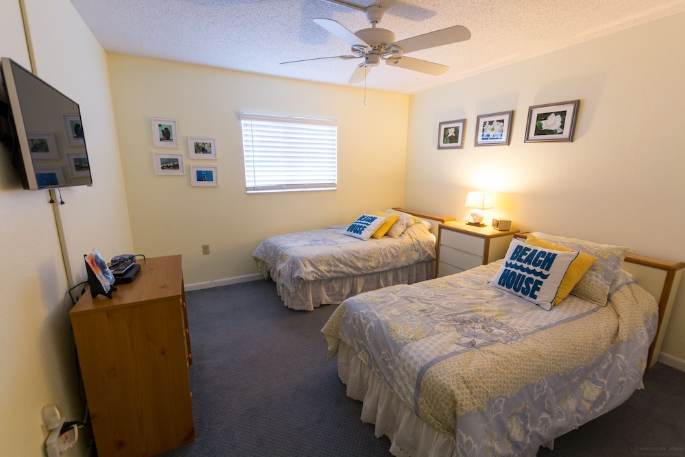 Beachfront Vacation Rental, Beautiful Views From The 5th Story Balcony. - Melbourne Beach, FL