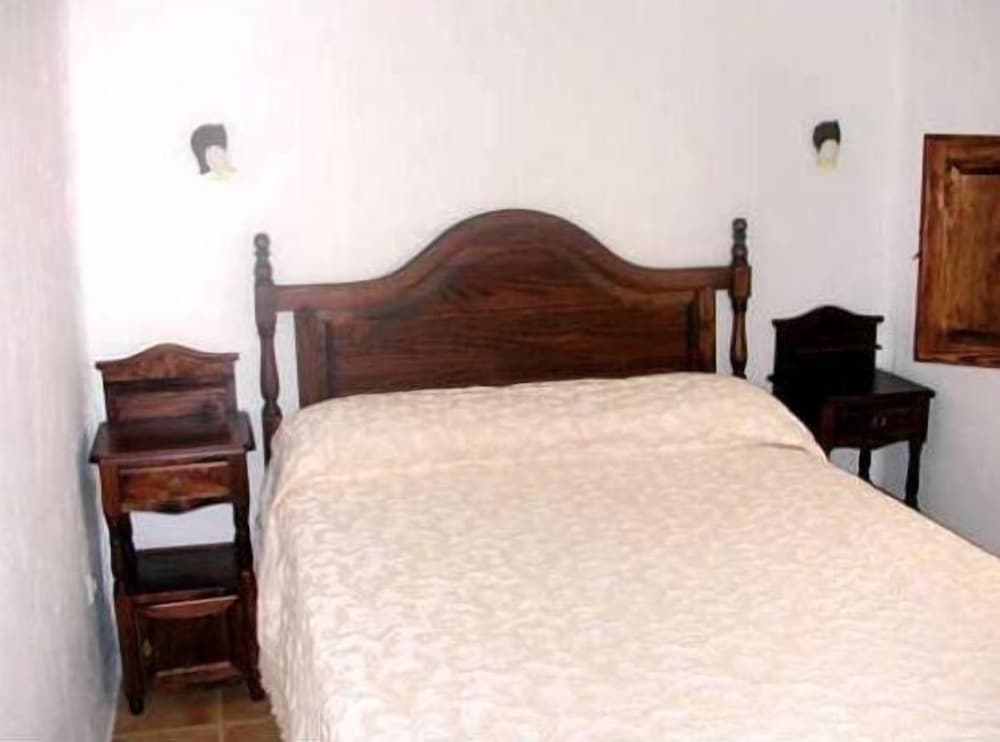 Casa Rural (Alquiler íNtegro) La Venta Con Patio Manchego . Admite Mascotas. - El Toboso