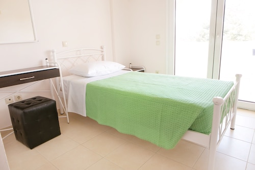 Charming Spacious Villa Surrounded By Nature - Rhodes