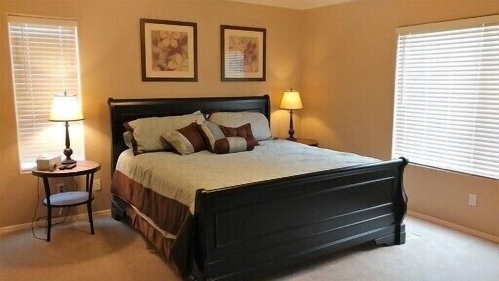 Sensational Fully Furnished San Tan Valley Home In The Johnson Ranch Community! - San Tan Valley, AZ