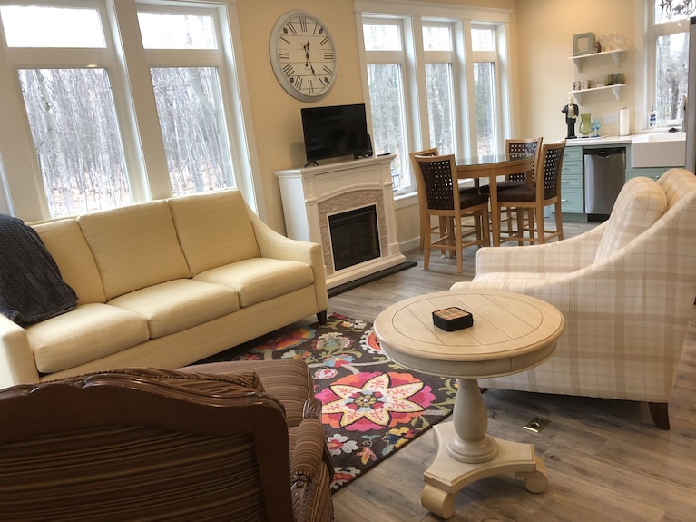 Serenity Woods Cottage At Platte Lake, Honor Mi. Traverse City Area! - Door County, WI