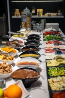 Pequeno-almoço completo diário incluído 