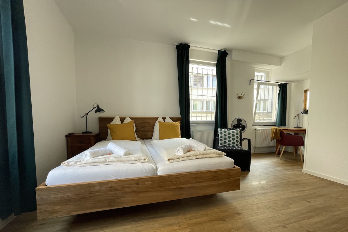 Quarto Duplo | 1 quarto, roupa hipoalergénica, cortinas/cortinados opacos 
