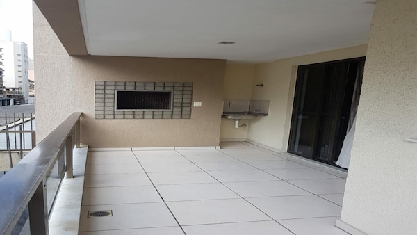 Air Conditioning In 3 Bedrooms, Barbecue, 1 Parking Space, 1 Block From The Sea. - Itapema