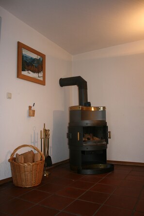 Apartamento (FeWo Grünstein) | Berços/camas para crianças, camas desdobráveis, Wi-fi grátis