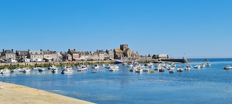 Na praia, espreguiçadeiras . Relais des Iles cottage praia número 1