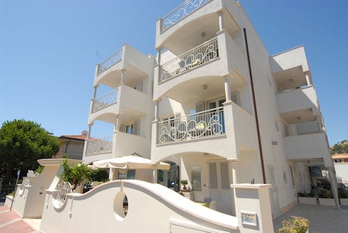 Residence Costa Smeralda - Grottammare